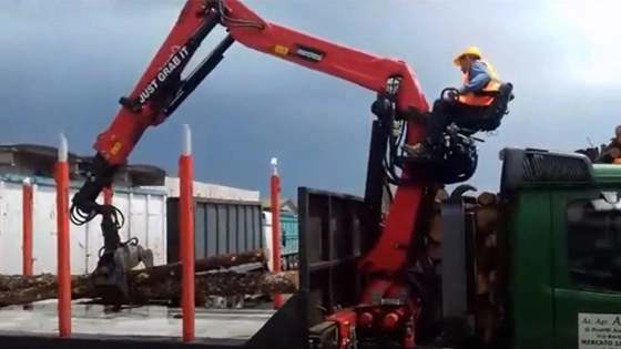 How to lighten the truck weight? Crane mounted on a demountable ...